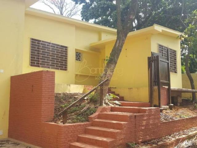 Alto da Boa Vista casa 4 suites, ampla sala e jardim