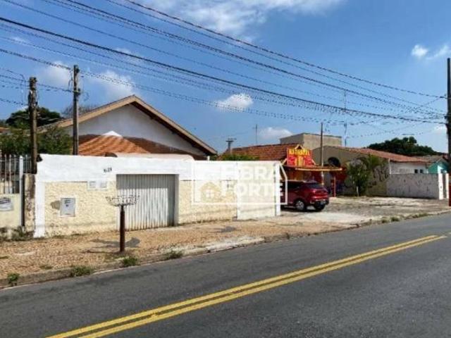 Casa térrea no bairro Costa e Silva com edicula