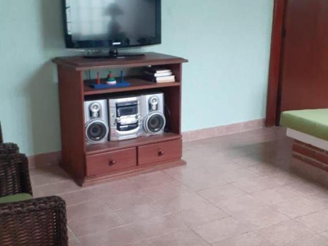 Casa térrea no bairro Aruã, em Caraguatatuba SP