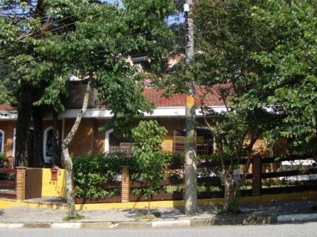 Casa térrea no Bairro do Tremembé, piscina, edícula, 4 dormitórios, 2 suítes, 5 vagas