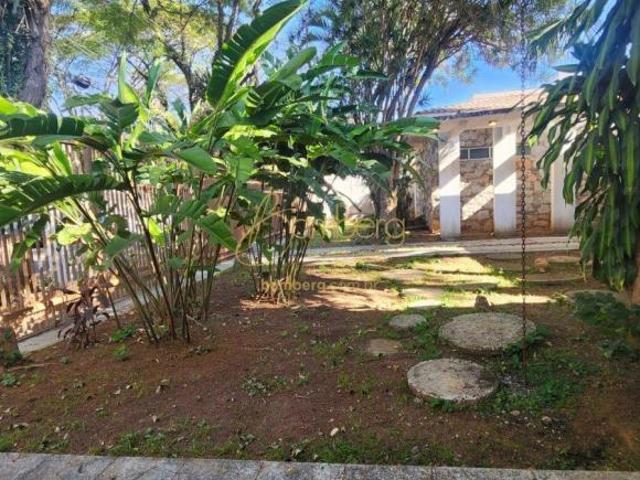 Casa térrea no bairro da Granja Julieta