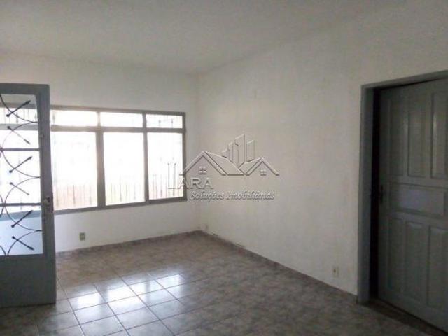 CASA TÉRREA NO BAIRRO DE ITAQUERA