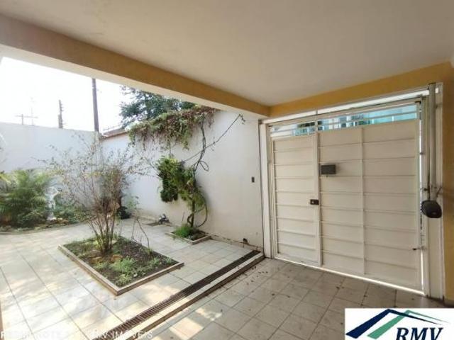 Casa térrea no Bairro Jordanópolis