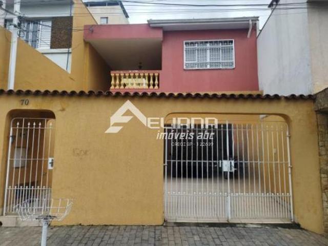 Casa Térrea no Bairro Olímpico, terreno ascendente, 3 dormitórios