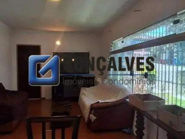 Casa Térrea no Bairro Santa Maria