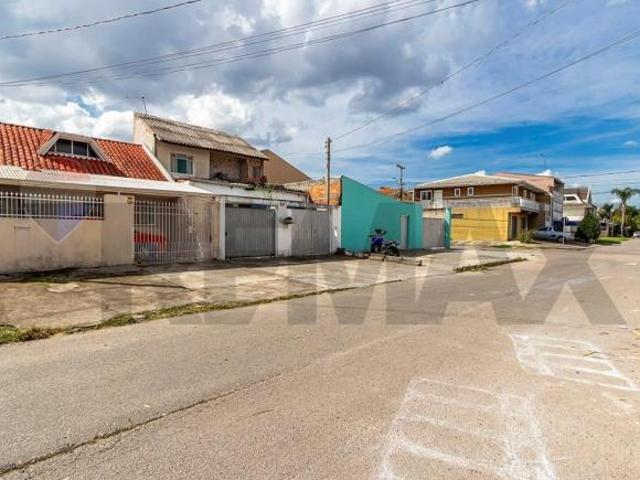 Casa térrea no Bairro Uberaba, Curitiba. Paraná. Não averbada