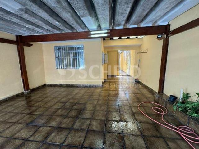 Casa Térrea no Campo Grande, 1 suíte, salas de estar e jantar e 2 vagas