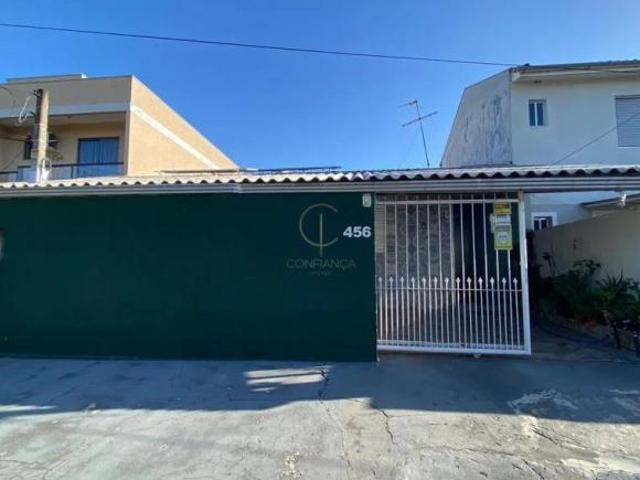 CASA TÉRREA NO CENTRO DE CANOAS