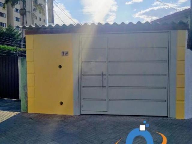 Oportunidade imperdível: Casa à venda no Centro de São José dos Campos SP, com 2 quartos, 1 sala, 1