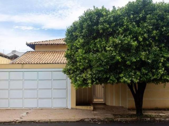 Casa Térrea no Chácara Cachoeira