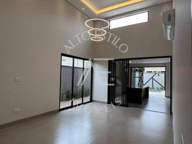 Casa Térrea no Condomínio Alto do Castelo