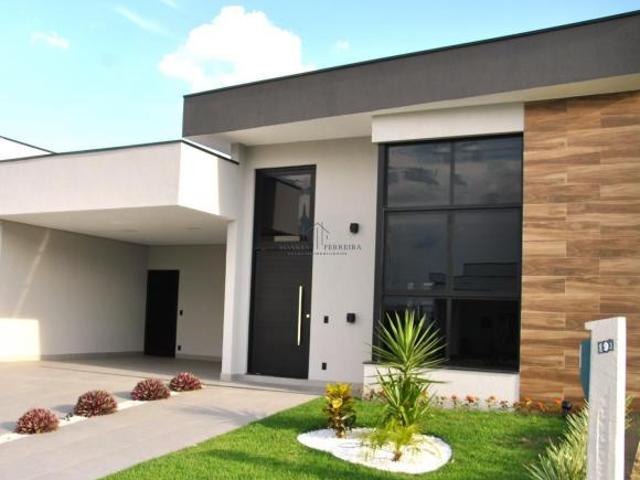 Casa térrea no condomínio D Lucila, 3 suítes, piscina aquecida, cozinha com planejados e cooktop, ár