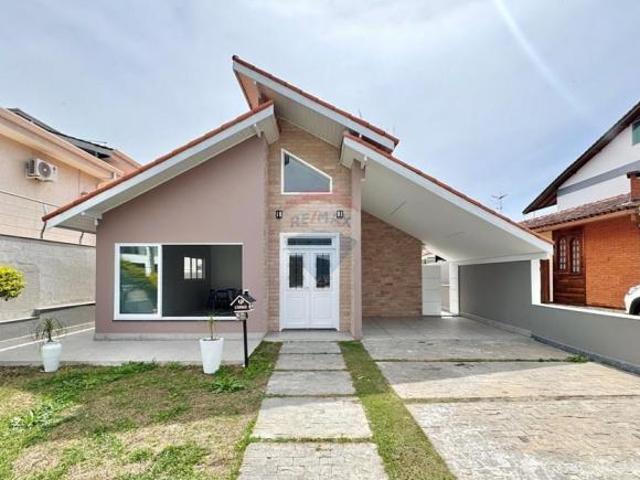 Casa Térrea no condomínio Ecopark