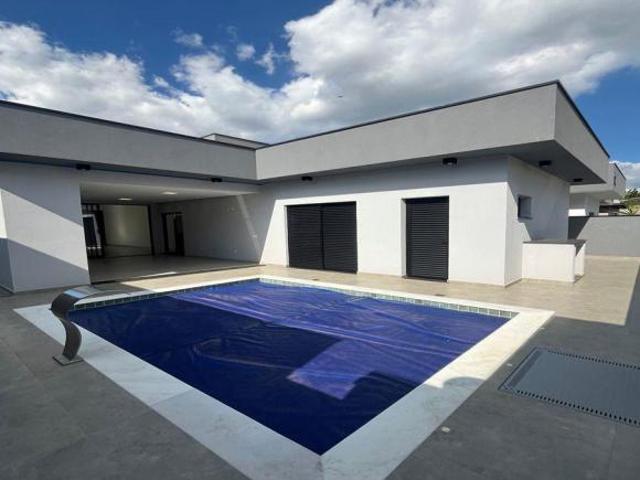 CASA TÉRREA NO CONDOMÍNIO GRAN VILLE SÃO VENÂNCIO