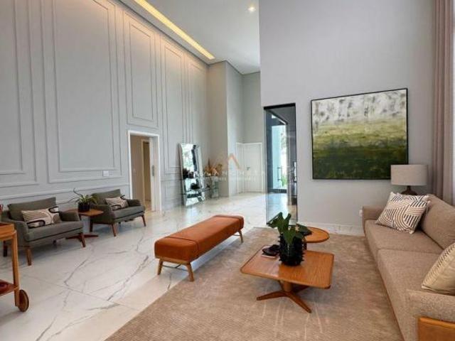 Casa térrea no condomínio Quinta do Golfe Jardins, com 240m²