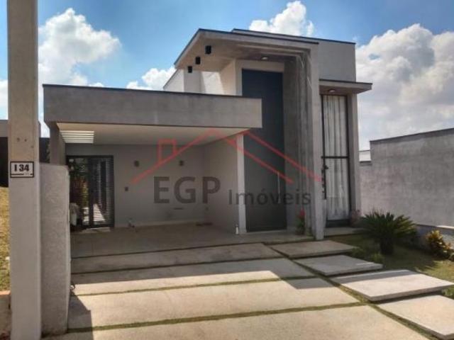 Casa Térrea, no Condomínio Residencial Villagio Wanel 03 dormitórios sendo 1 suíte