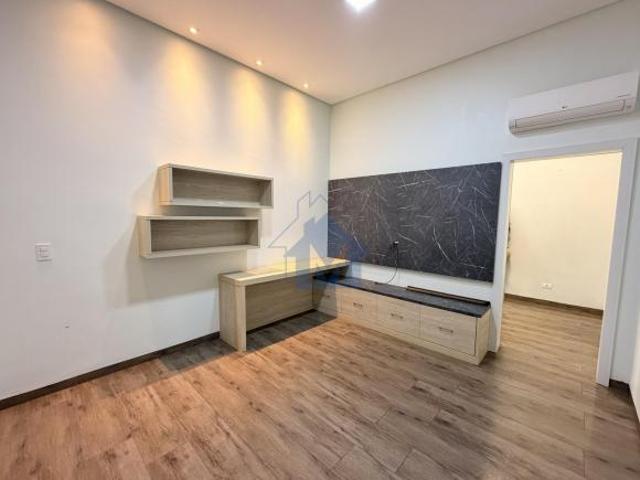 Casa Térrea no Condomínio Terras Alpha I, com jacuzzi!