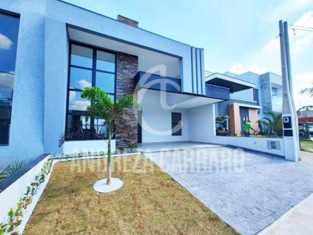 Casa Térrea no Condomínio Terras de São Francisco *TERRENO MAIOR