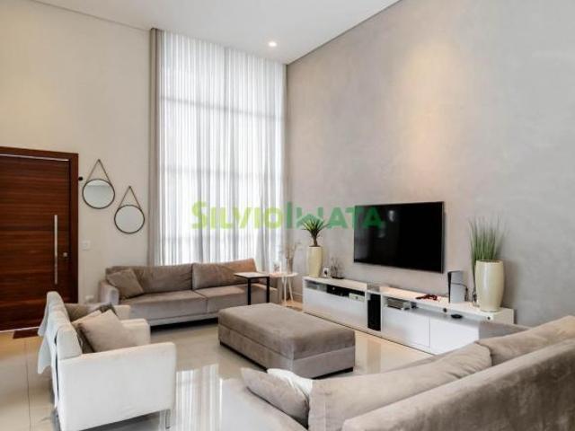 Casa térrea no Condomínio Villa Paradiso Exclusividade, sofisticação e conforto!