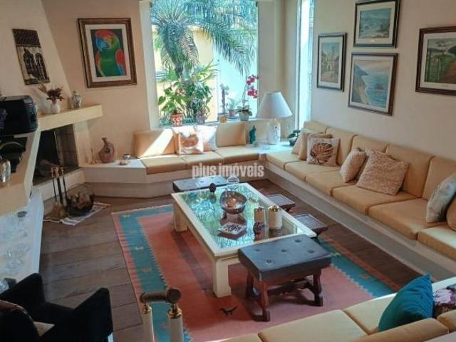Casa térrea no coração do Alto da Boa Vista