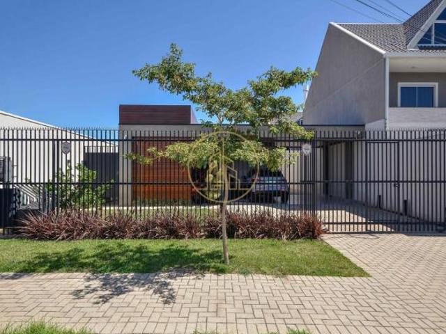Casa térrea no FannyTerreno de 480 m², sendo 213,6
