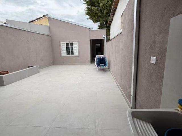 CASA TÉRREA NO JARDIM CALIFÓRNIA