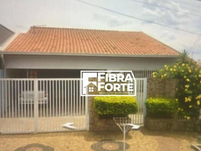 Casa térrea no Jardim Ana Carolina 2 em Valinhos
