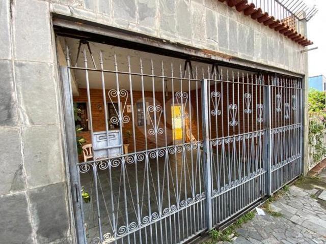 Casa térrea no Jardim das Flores 3 quartos