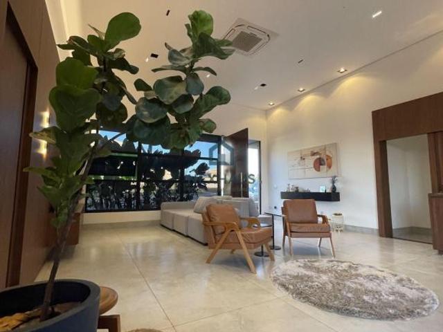 Casa Térrea no Jardins Capri, 4 suites plenas, 428 m2