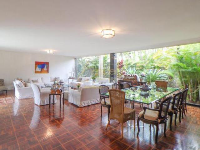 Casa térrea no Morumbi com 3 Quartos!