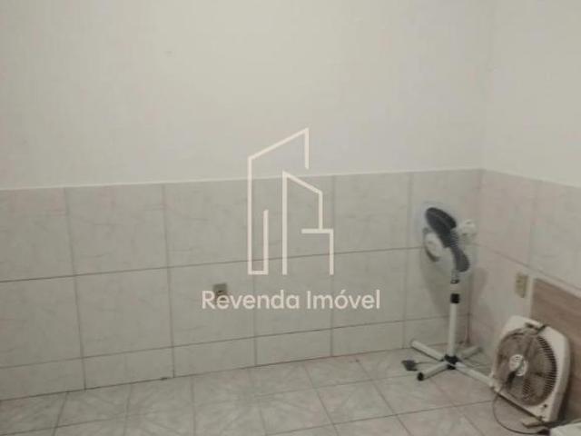 Casa térrea no Parque Santo Antônio