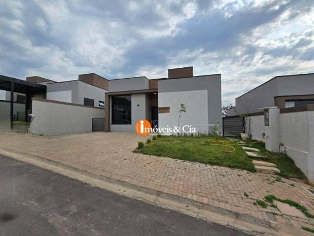 Casa térrea no Reserva Ybira em Atibaia, 4 suítes