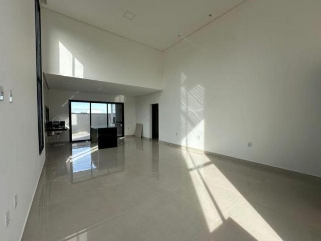 Casa térrea no Residencial Mantiqueira 3 dormitórios com uma suíte R$1.190.000,00