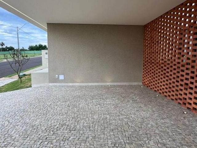 Casa térrea no Residencial Reserva dos Ypês por R$ 1.800.000,00