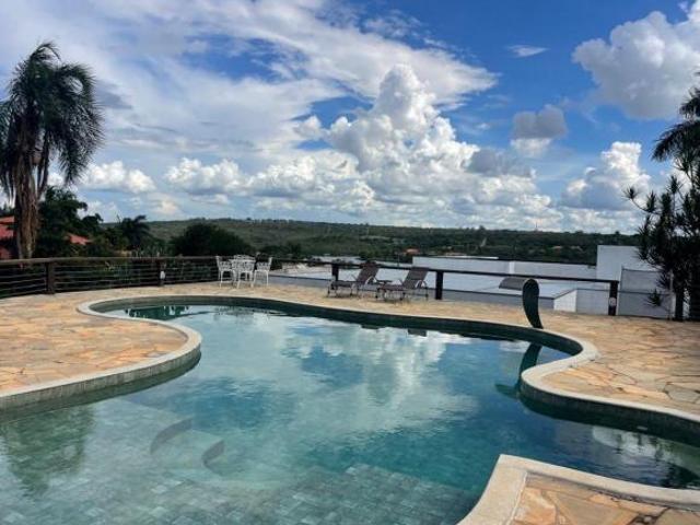 Casa Térrea no SMLN MI 12 Vista Lago, 3 Suítes, Lazer Completo e Sustentabilidade em Condomínio