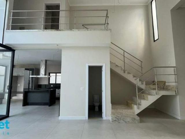 Casa térrea no Swiss Park Campinas com 3 suites