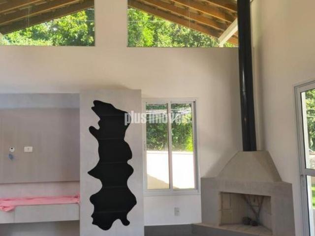 Casa térrea nova nunca habitada Condomínio fechado na Chácara Flora