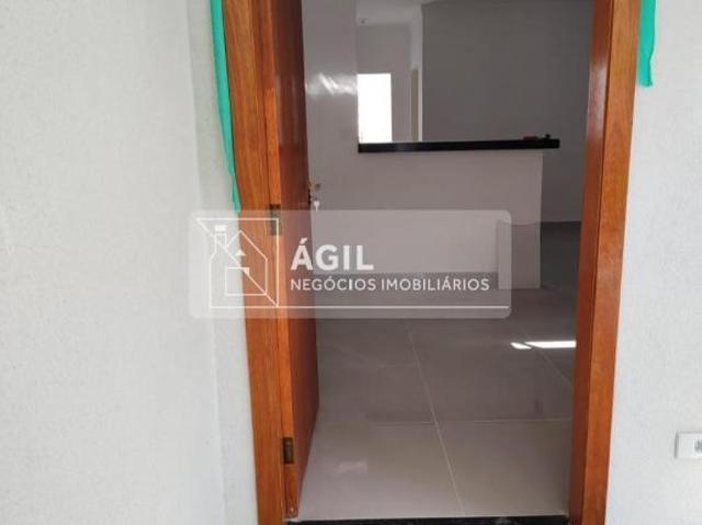 Casa Térrea Nova no Jardim das Indústrias São José dos Campos