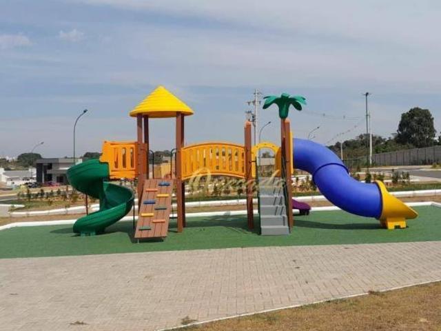 Casa térrea nova, à venda, 3 suítes, piscina, planejados, Condomínio London Park, Indaiatuba