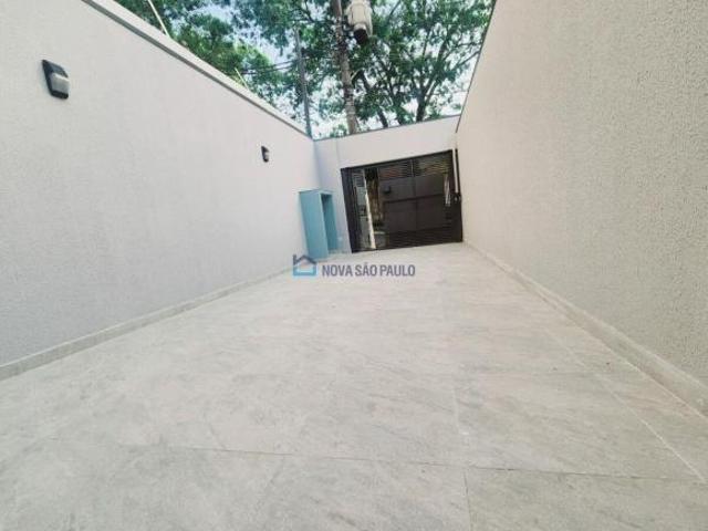 Casa térrea nova à venda com 3 dormitórios sendo 1 suíte master, 2 vagas