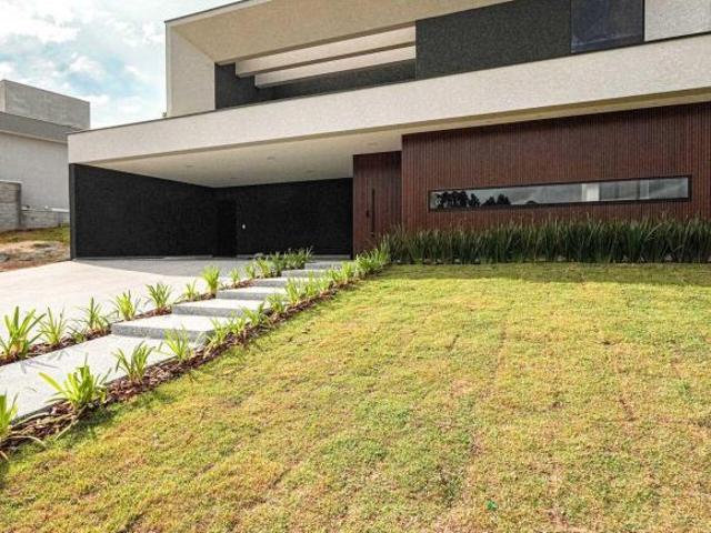 Casa térrea Nova à Venda Cond. Res.Santa Paula Cotia/SP
