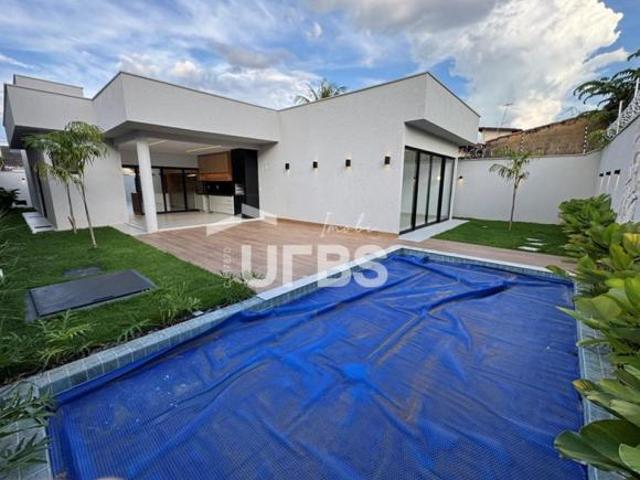 Casa Térrea, Nova, Alto Padrão, 3 Suites Plenas Aceita se Imovel de menor Valor e/ou Auto como Per