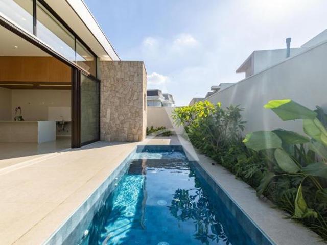 Casa Térrea Nova Alto Padrão | 3 Suítes | 480m² | Arborias