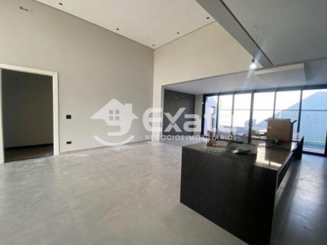 Casa terrea NOVA com 244,78 m2 com 03 quartos sendo suites no Condominio Alphaville 4 em Votorantim/