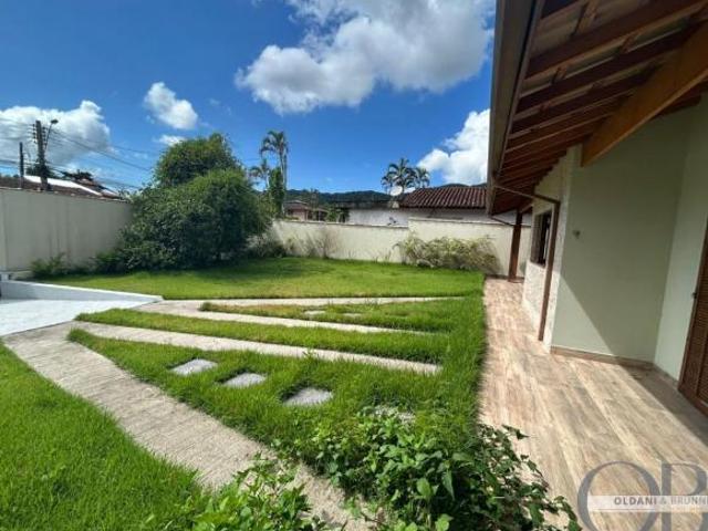 CASA TÉRREA NOVA COM 3 DORMITÓRIOS NO JARDIM SAMAMBAIA