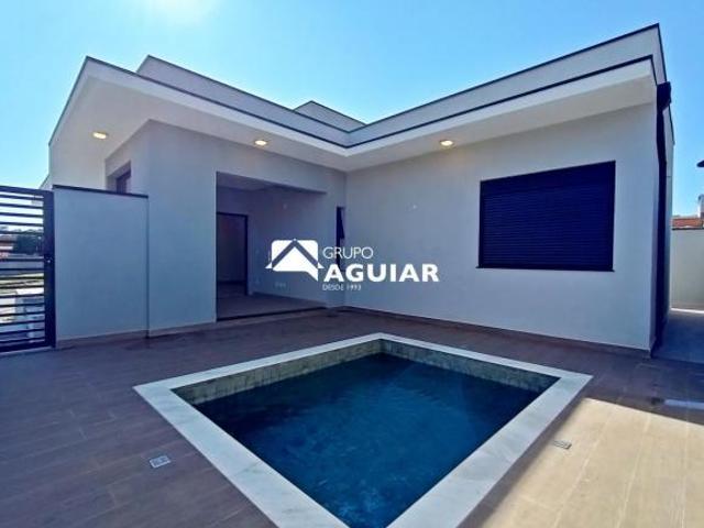 Casa Térrea Nova de Esquina com Piscina no Colline di Parma em Valinhos