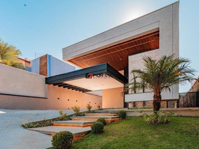 Casa térrea Nova e Moderna com Vista Privilegiada para Área Verde