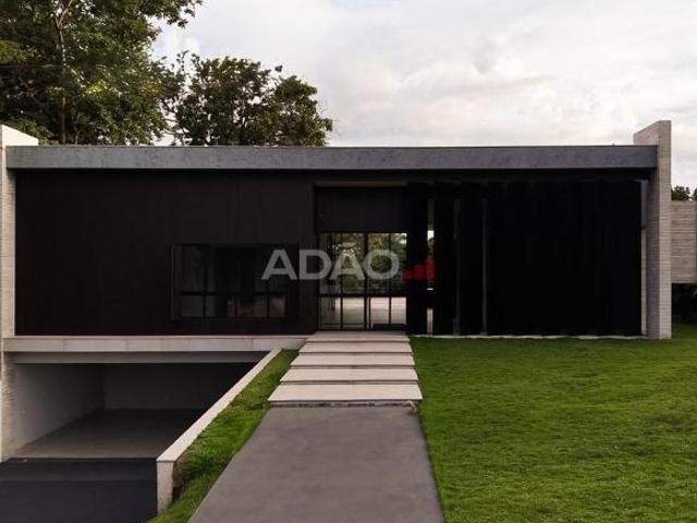 Casa térrea nova e moderna no Aldeia do Vale Casa em Condomínio com 4 Quarto s por R$ 7900000.00 no