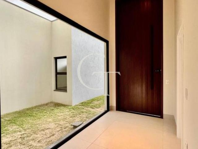 Casa térrea nova e semi mobiliada à venda no Condomínio Xapada – Amplitude, elegância e funcionalida