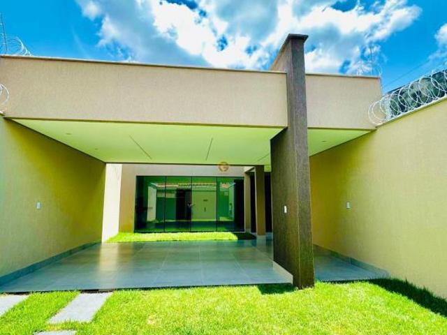 CASA TÉRREA NOVA – PRONTA PARA MORAR – 3 QUARTOS, SUÍTE, VARANDA GOURMET E GARAGEM PARA 4 CARROS – J